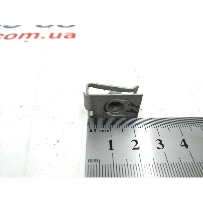 J-NUT M6 0.5-3.0 MULTITHREAD Tesla Model S REST, Model X, Model 3 ...