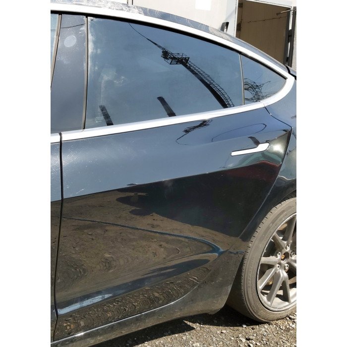 7 REAR DOOR, LEFT HAND, PBSB assembly Tesla model 3 1081441-01-C