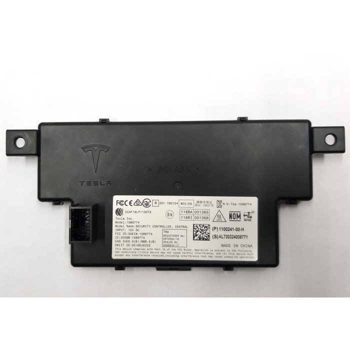 13 Electronic key interaction unit (SECURITY CONTROLLER) Tesla model 3 ...