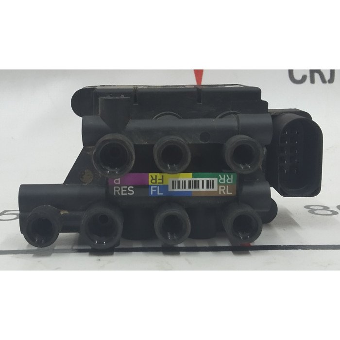 7 AIR SUSP VALVE BLOCK Tesla model S REST, model X 1027919-00-B