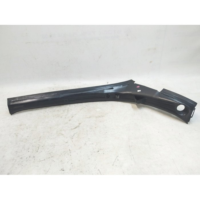 3 ASY, LIFTGATE TROUGH TRIM, LH second hand Tesla Model X 1047320-00-E