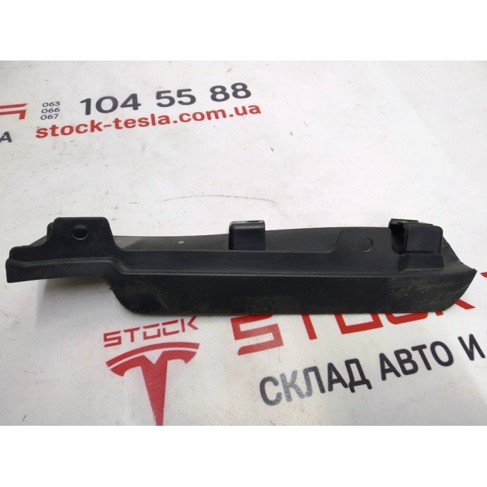 28 Wheel Fairing RH Tesla model X 1054804-00-D