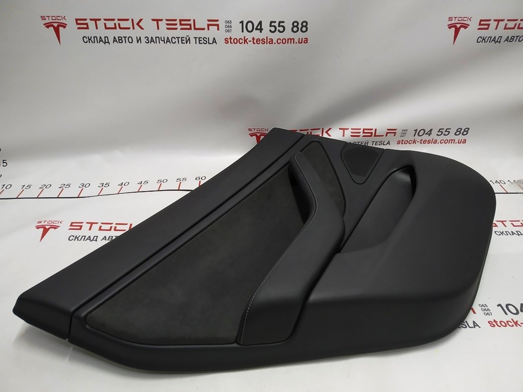 1 M3, DOOR TRIM, REAR LH, ASY, PREM BLACK Tesla model 3 1090413-01-L