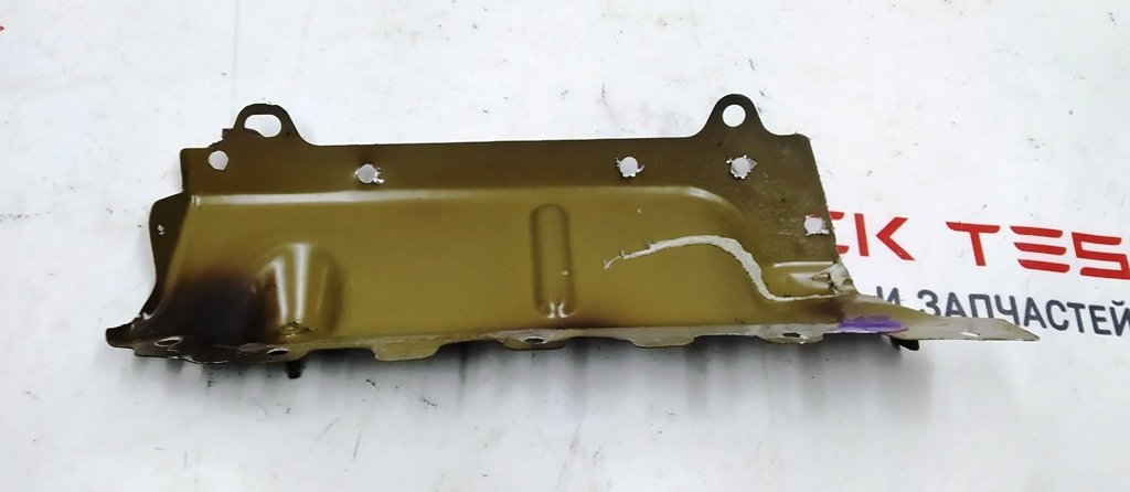 28 Quarter Rear Right Body Panel Spar and Side Pocket Connector Tesla ...