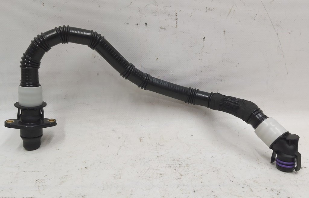 Патрубок охлаждения пентхауса выпускной в сборе Tesla model 3, model Y ...