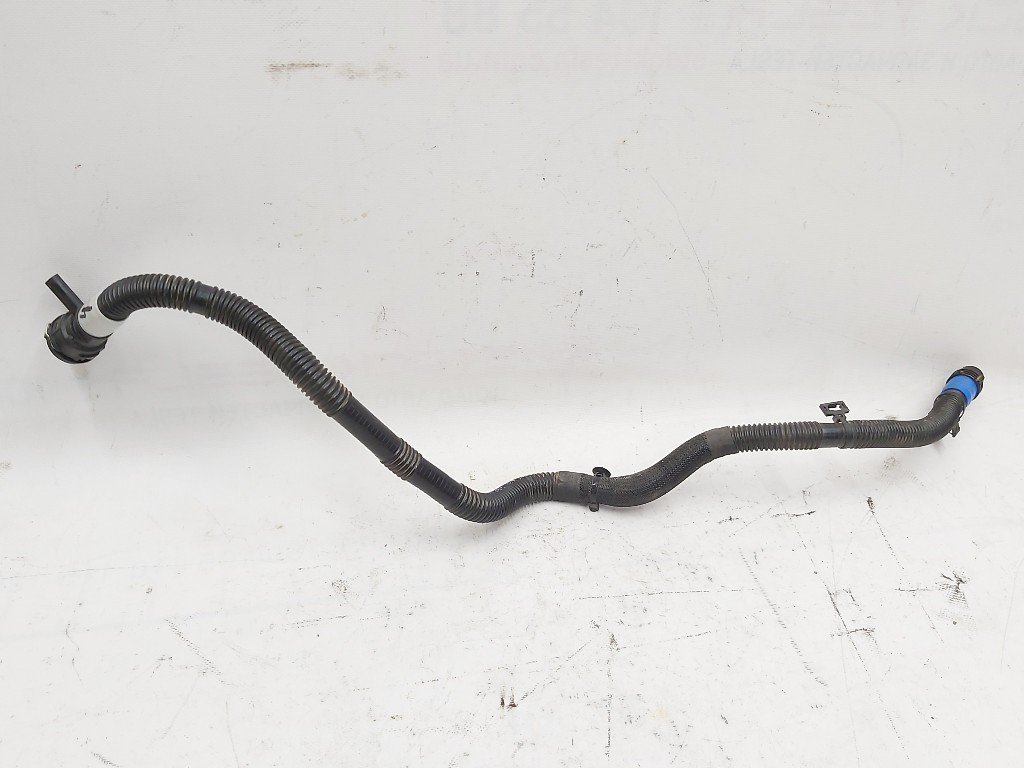 12 Патрубок системы охлаждения Tesla Model 3, Model Y 1504721-00-C