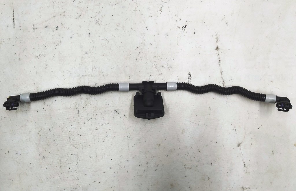 Main battery cooling system hose assembly Tesla model 3, model Y ...