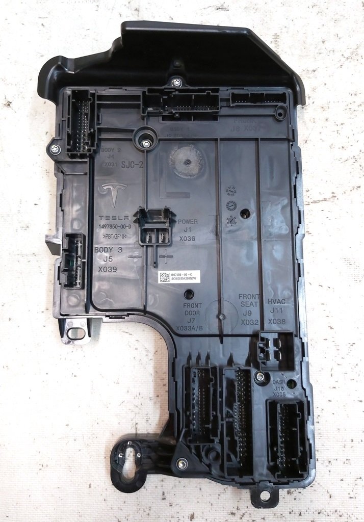 3 ASY, M3, LOW VOLTAGE CONTROLLER, LEFT NEW Tesla model 3 1567455-00-C