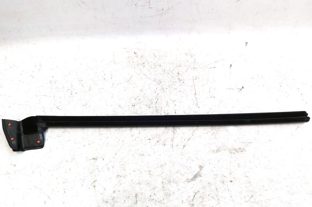 1 INNER BELT SEAL ASY, FRONT DOOR, RH, Tesla model Y 1516943-00-A