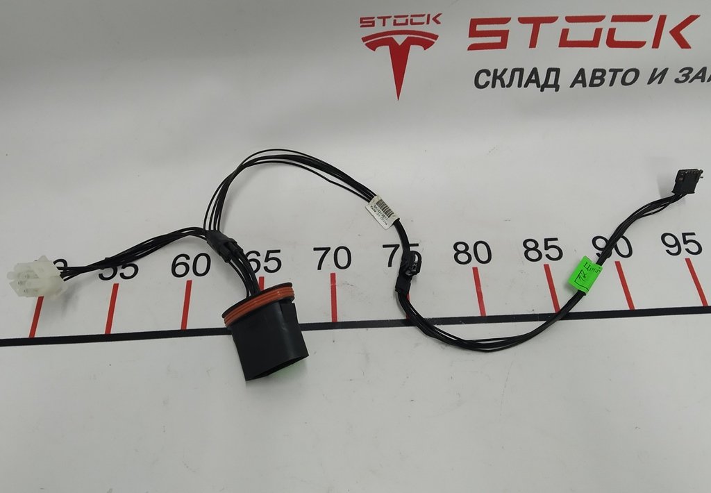 Main headlight (LED) control module cable (USA) REV-A1 Tesla model S ...