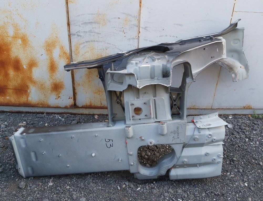 Quarter front right spar, glass, wing shelf AWD Tesla model S, model S ...