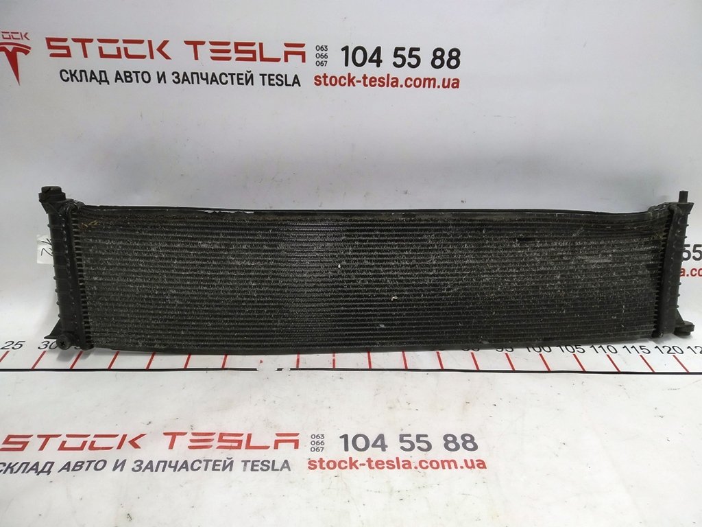 Main cooling radiator (damaged) Tesla model S REST 1057999-00-B