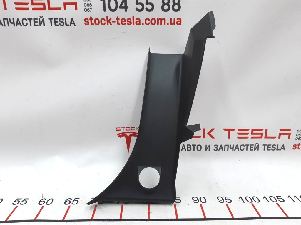 21 TRIM LIFTGATE TROUGH RH Tesla model S, model S REST 1021438-00-D