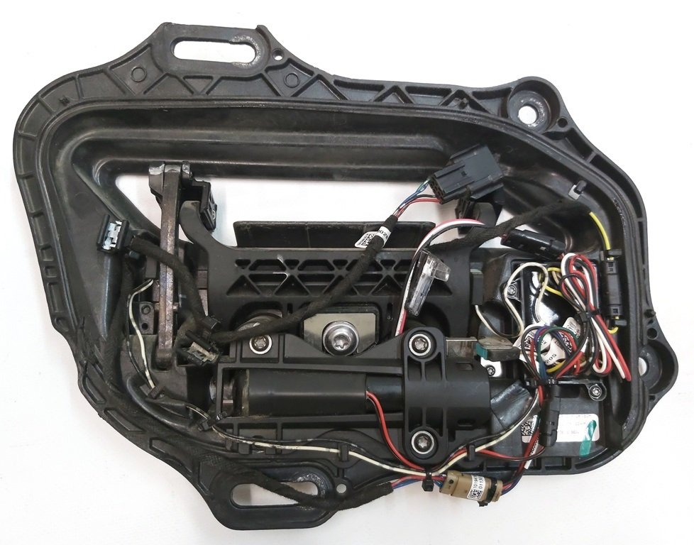 1 外部左后手柄机构，部分组装第一代 Tesla 型号 S 1135722-S0-A