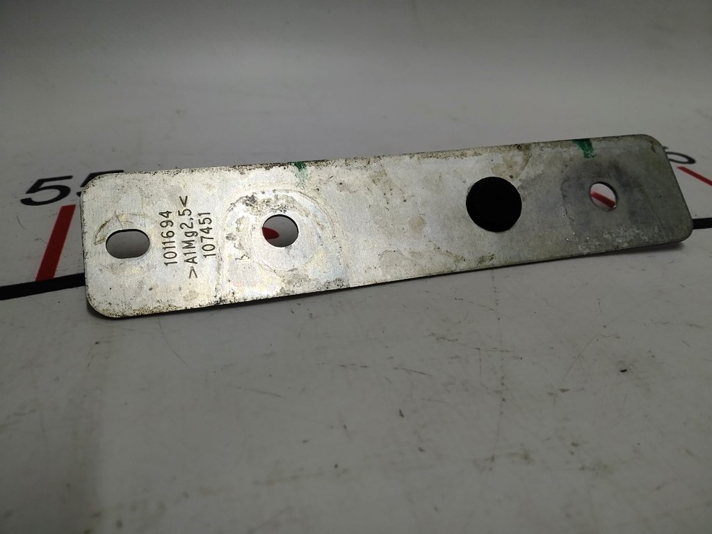 1011694-00-A Tesla modell S bremsevakuumpumpe brakettisolator 1011694-00-A