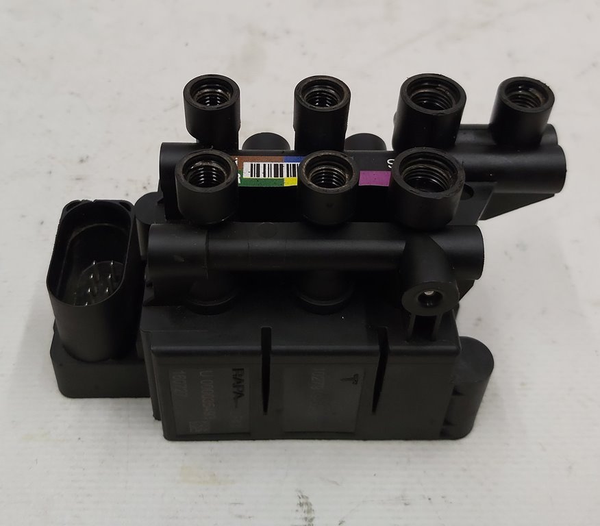 7 Air suspension valve block with solenoids off-spec Tesla model X ...