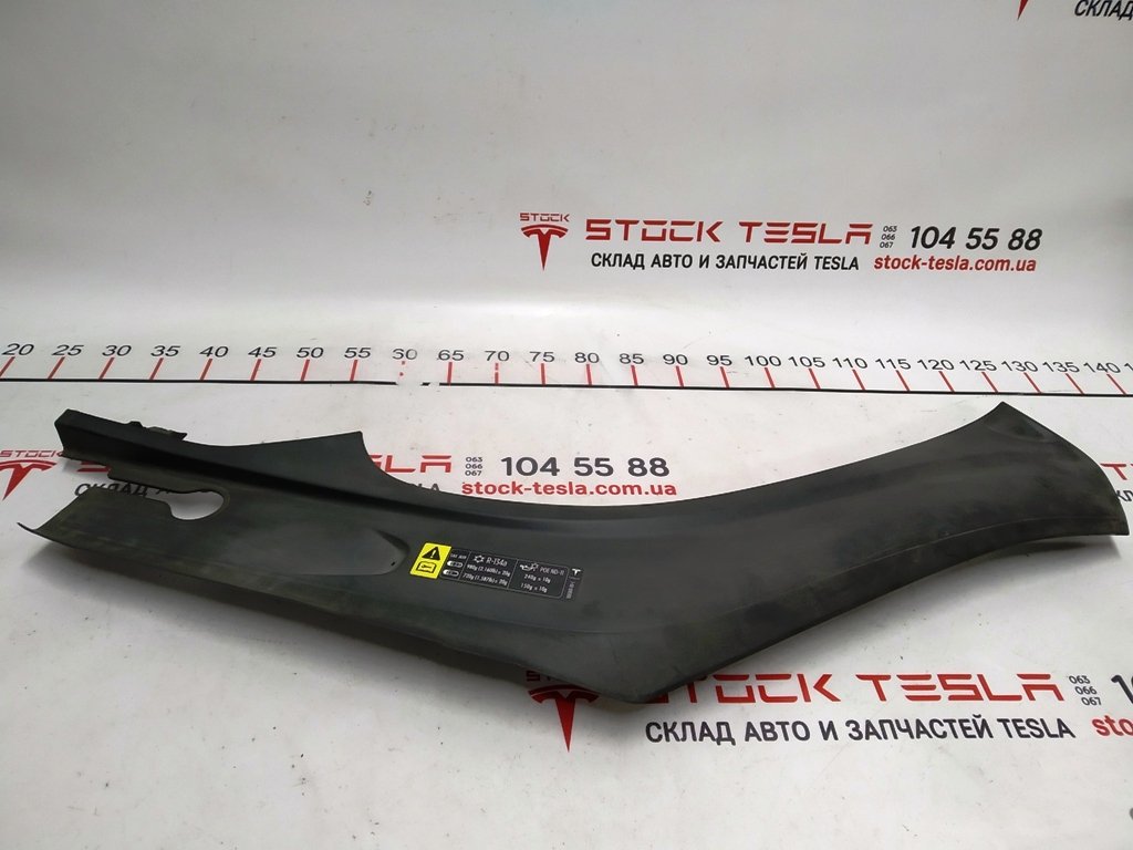 5 Подкапотный пластик бокса правый Tesla Model X 1036238-00-G
