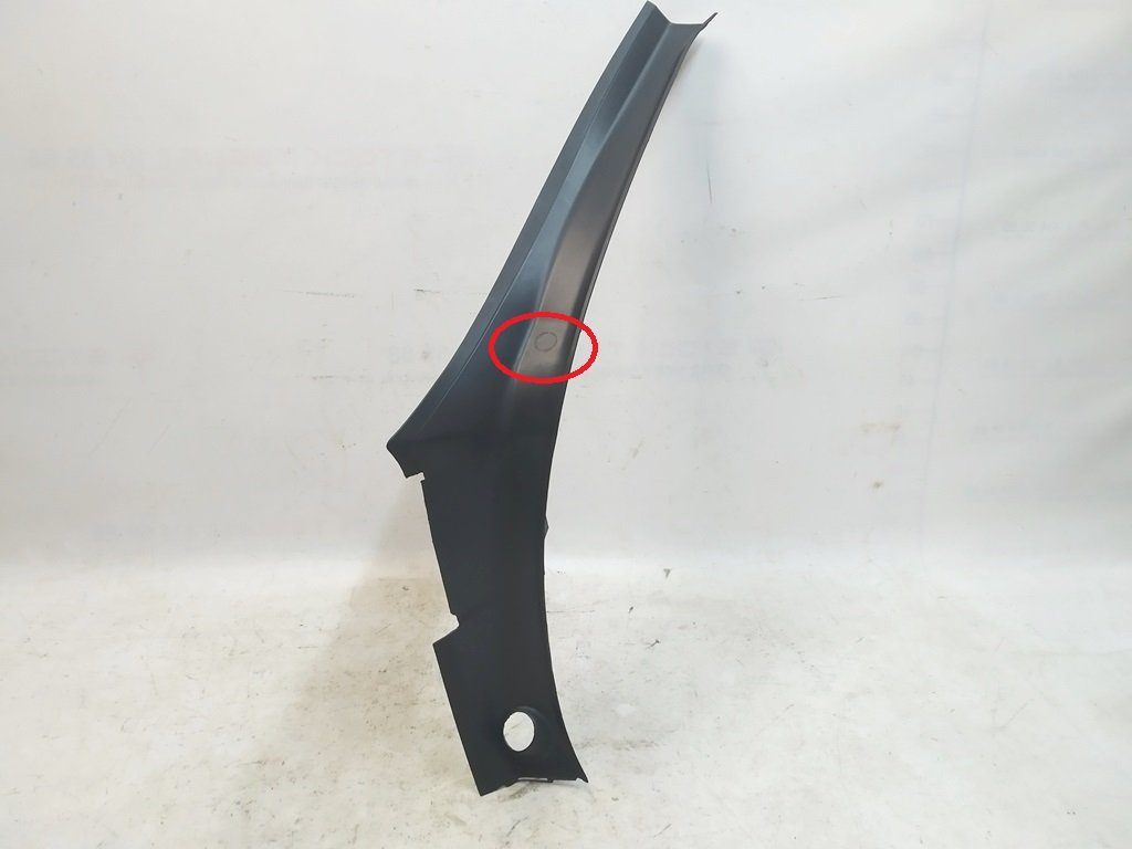 3 ASY, LIFTGATE TROUGH TRIM, LH second hand Tesla Model X 1047320-00-E