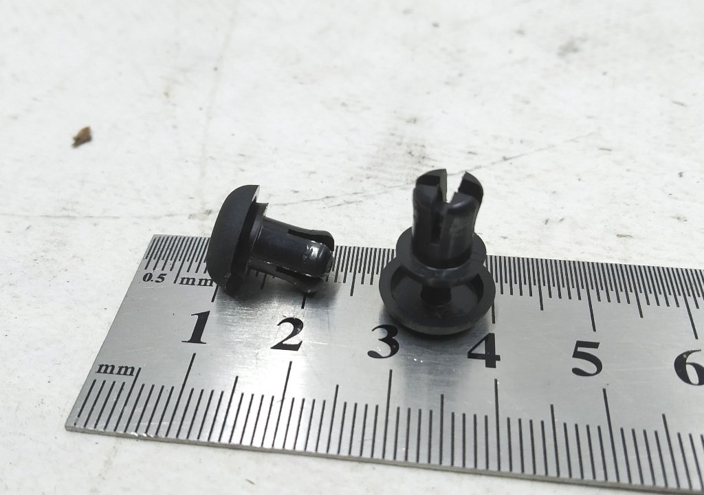 2 Клипса PUSH-PULL RIVET 0.242x0.137-0.217 PLA Tesla model X 1065223-00-B