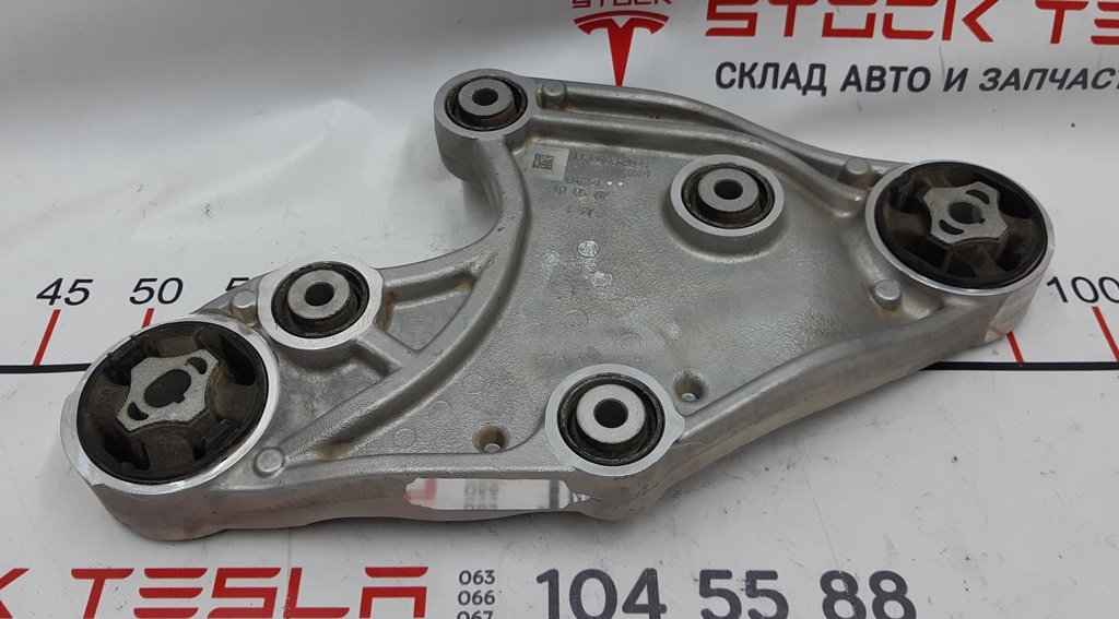 Bracket engine mounting front pillow right AWD Tesla model X, S REST ...